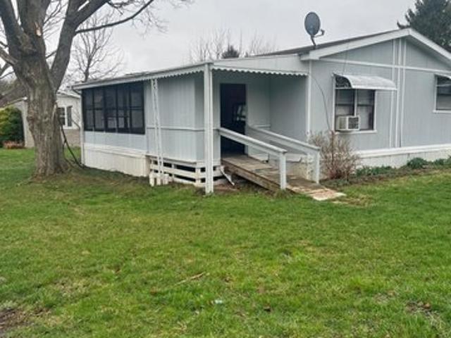 8772 Breinig Run Cir, Breinigsville, PA 18031