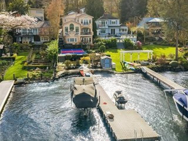8772 Sand Point Way NE, Seattle, WA 98115