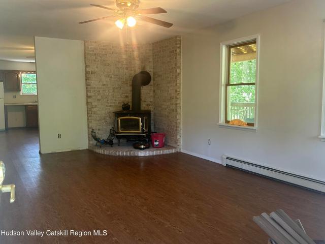 877 County Road 17 Right Side Apt