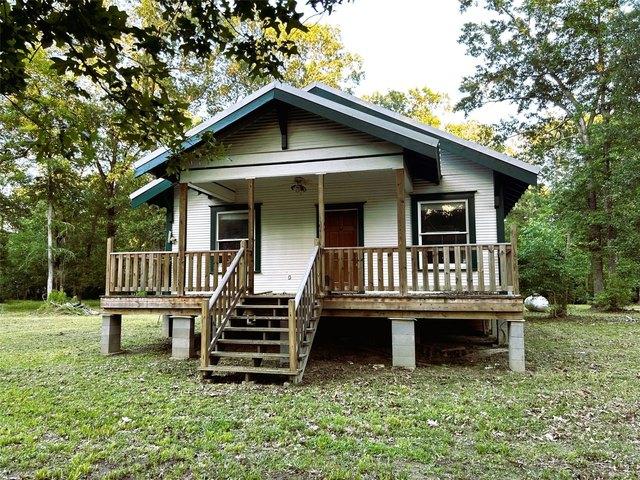 877 County Road 6474 Ashley Dr, Dayton, TX 77535