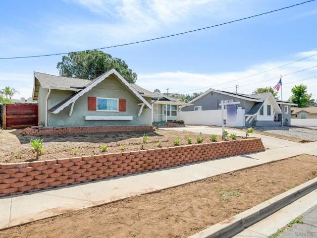 877 Alveda Avenue