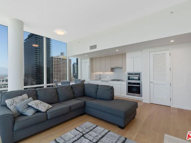 877 Francisco Street 4202