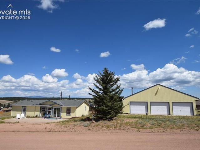 877 Maid Marian Dr, Divide, CO 80814