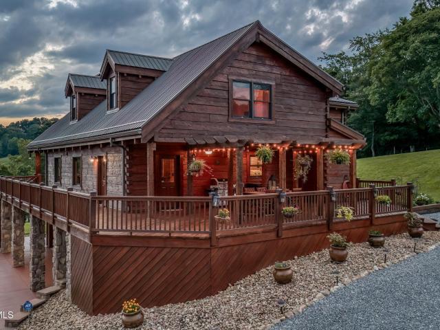 877 Mill Creek Road