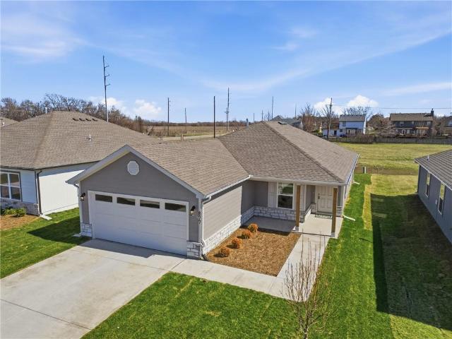 877 N Buckeye St, Gardner, KS 66030 | MLS #2617 | Compass