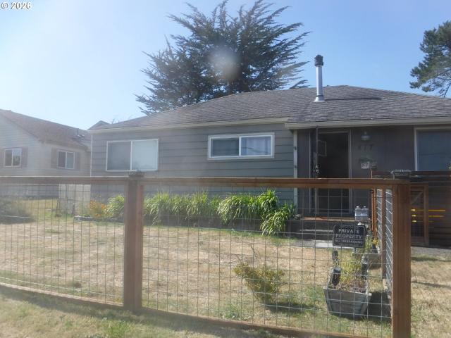877 pacific ave