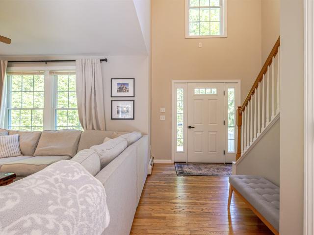 877 River Road