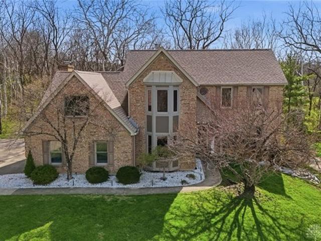 8784 Eagle Ridge Dr, West Chester, OH 45069