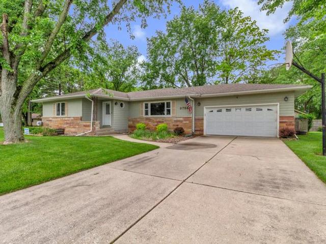 8784 W Oakwood Dr, Saint John, IN 46373