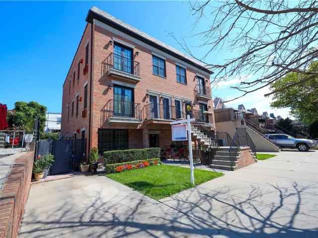 8785 14th Avenue, Unit 1B