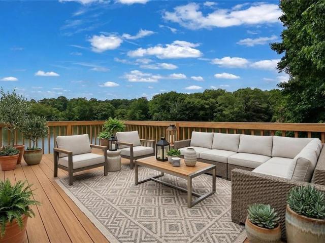 8788 Lake Drive