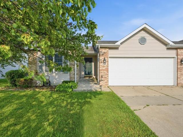 8781 Monroe St, Merrillville, IN 46410