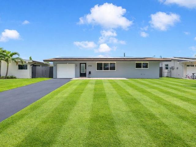 8781 NW 15th St, Pembroke Pines, FL 33024