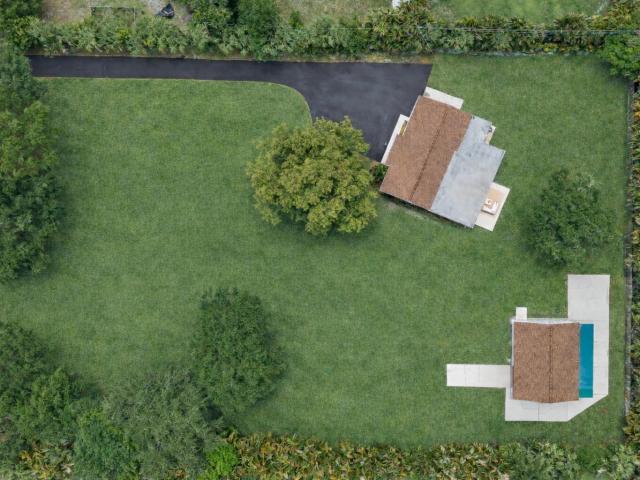 8781 N Virginia Ave, Palm Beach Gardens, FL 33418 | MLS #B26016 | Compass