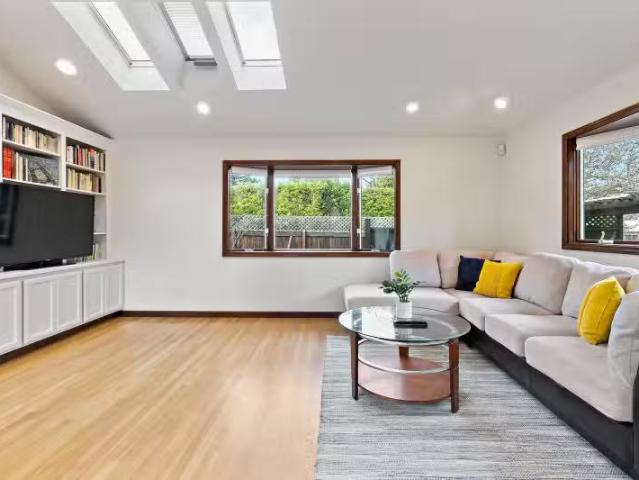 878 Campbell Ave, Los Altos, CA 94024