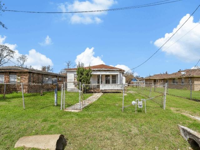 878 Granville Dr, Houston, TX 77091 | MLS #57993 | Compass