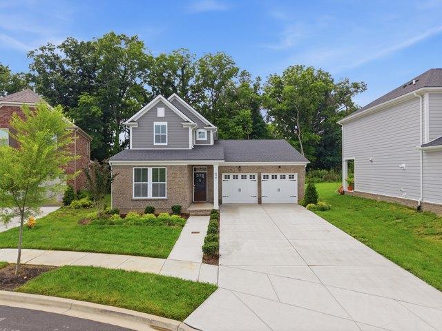 878 Nightingale Ave, Hendersonville, TN 37075
