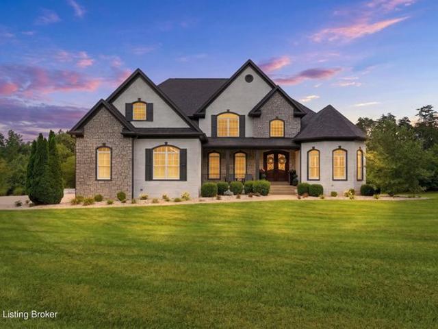 878 Woodsdale Farm Dr, Shepherdsville, KY 40165