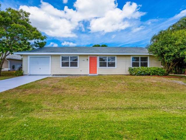 878 Wentworth St, Sebastian, FL 32958
