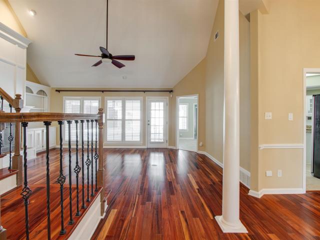 8796 e plantation oaks dr