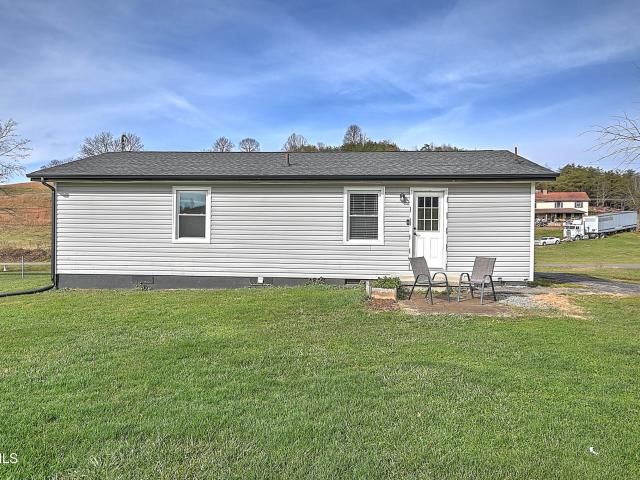 8796 Rich Valley Rd. Road