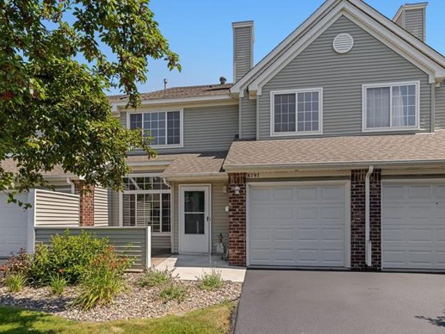 8797 Branson Dr Unit 67, Inver Grove Heights, MN 55076