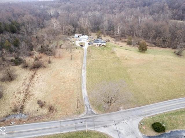 8799 S Nineveh Rd, Nineveh, IN 46164
