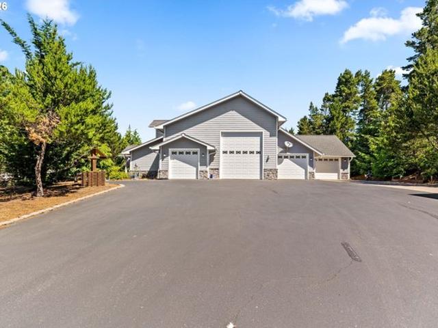 87921 Star View Dr, Florence, OR 97439