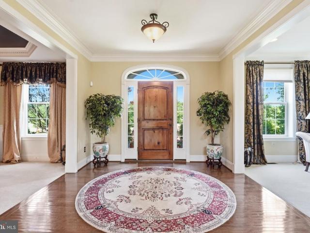 879 Ashbourne Way