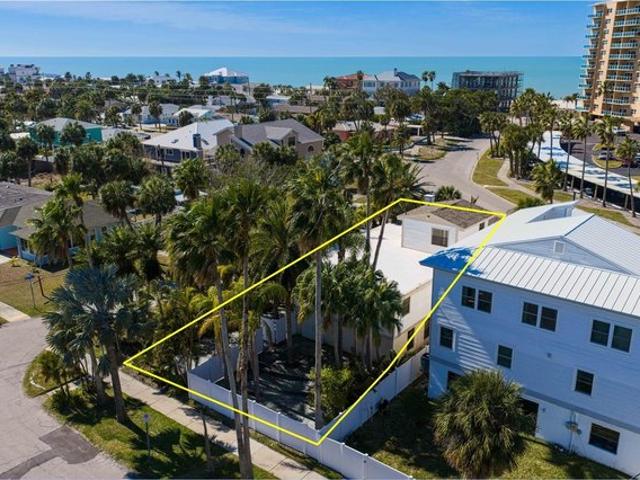 879 Eldorado Ave, Clearwater Beach, FL 33767