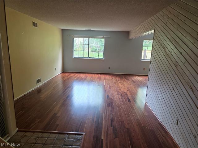 879 Hampton Ridge Drive
