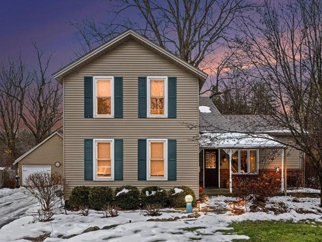 8804 Gull Rd, Richland, MI 49083