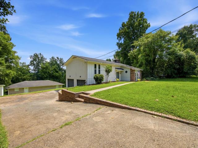 8804 Point South Lane