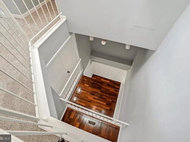 8804 Rustburg Cir, Gaithersburg, MD 20886