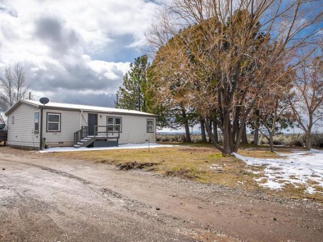 88052 Cedar Street, Christmas Valley, OR 97641