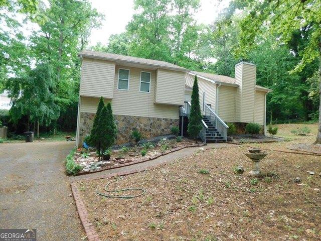 8805 Willow Creek Ct, Douglasville, GA 30135