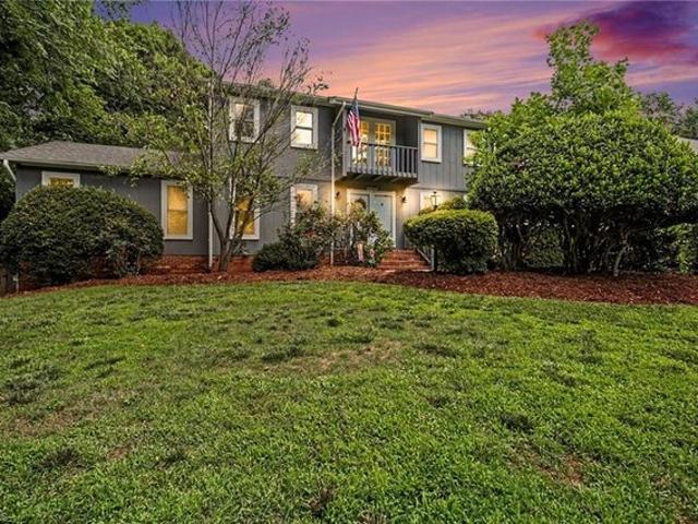 8805 Willowmede Dr, Lewisville, NC 27023