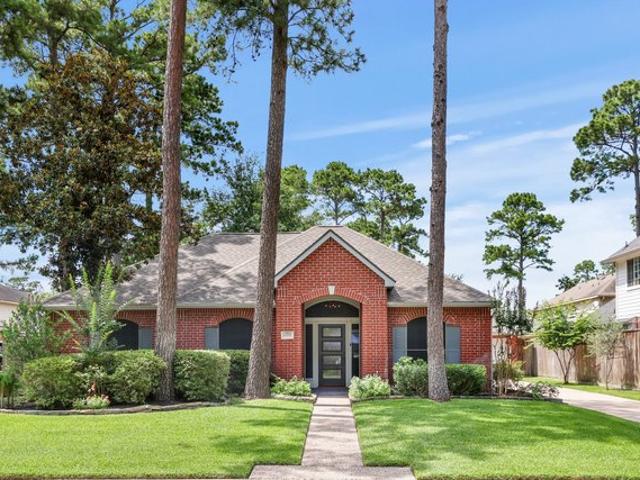 8806 Memorial Creek Dr, Spring, TX 77379