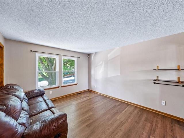 8806 NE 73rd Street