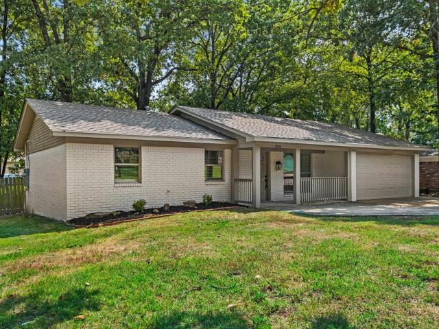 8806 Oakhaven Drive