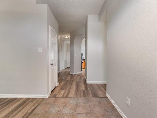 8806 Oakwood Lane