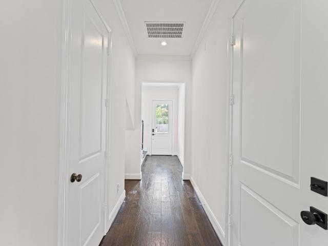 8806 Hollywood Garden Lane