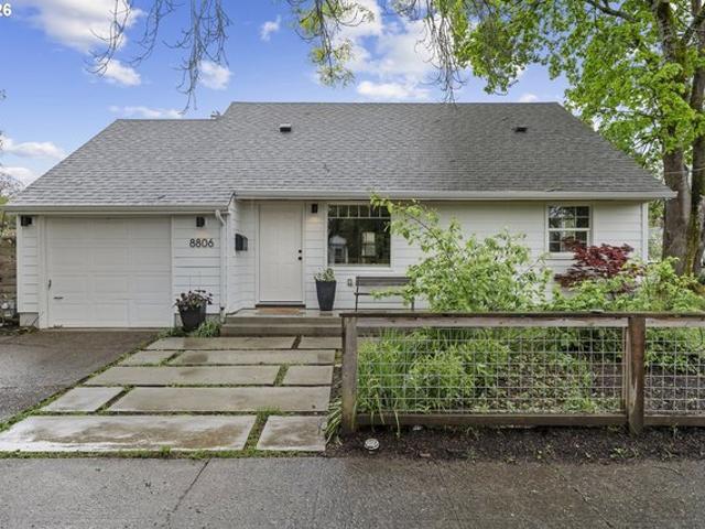 8806 SE Taylor St, Portland, OR 97216