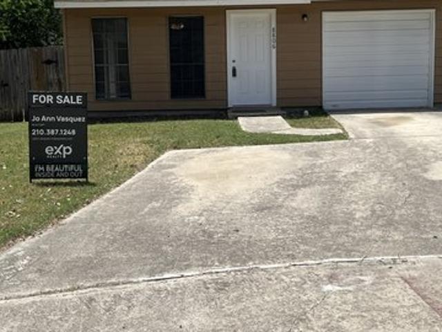8806 Wild Mdws, Converse, TX 78109