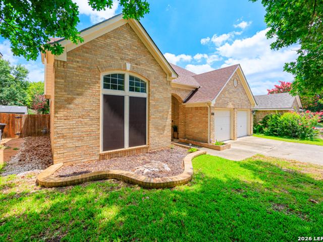 8807 Brae Crest Dr