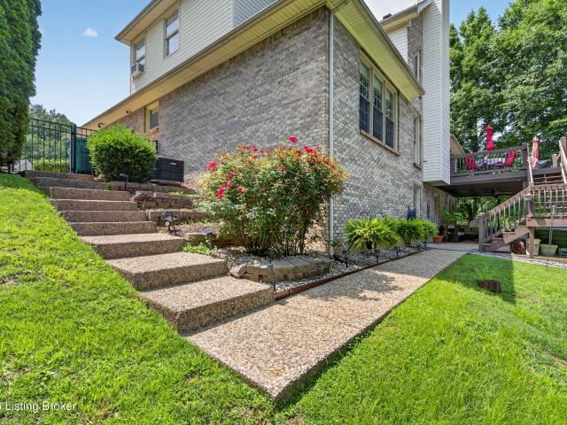 8807 Grand Ridge Ct