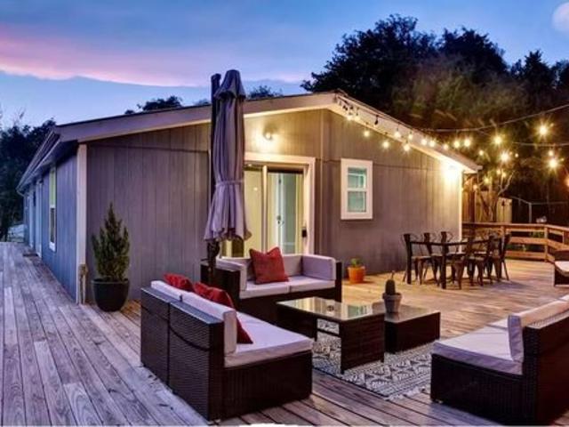 8807 High Valley Rd, Austin, TX 78737