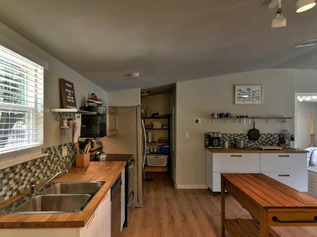 8807 High Valley Rd