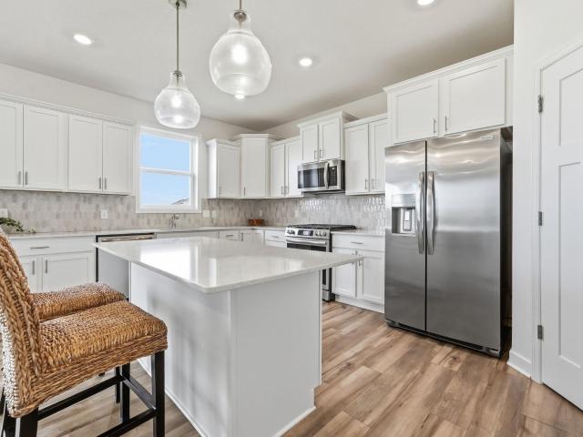 8807 Periwinkle Boulevard