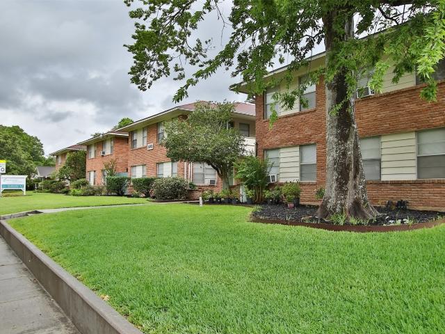 8807 Timberside Dr, Unit 3, Houston, TX 77025 | MLS #10419